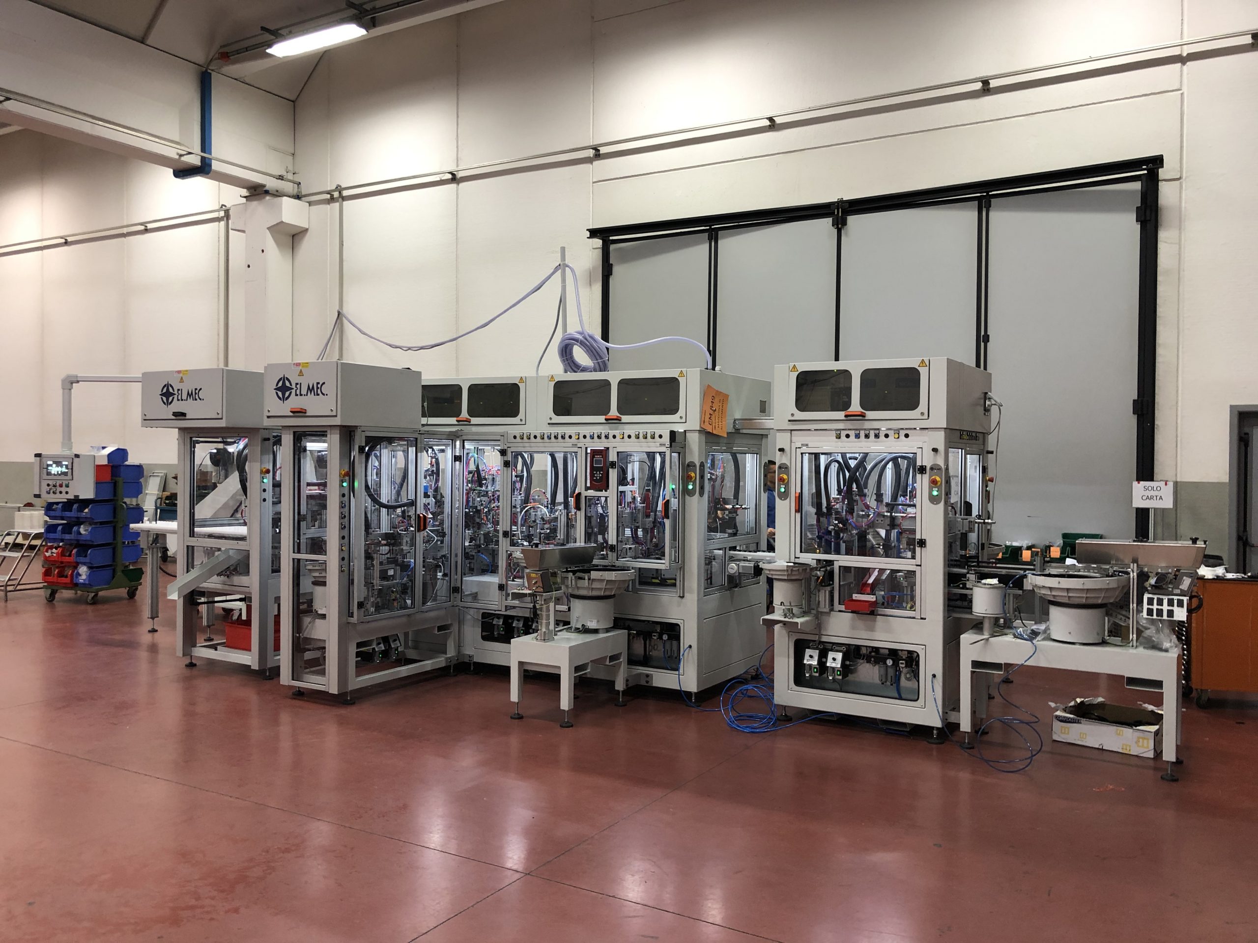 Mini-valves automatic assembly machine